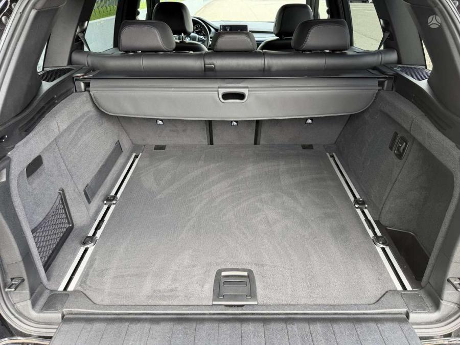 Melns BMW X5 2018 Viļņa, ar dzinēja tilpumu 2.98 L un nobraukumu 38 tūkst. km par 28000 €, foto 18 vietnē AUTOMOTO.COM.LV