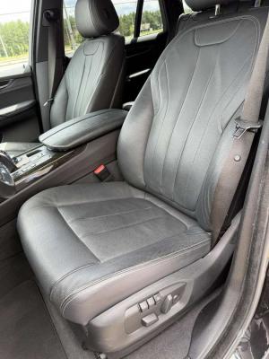 Melns BMW X5 2018 Viļņa, ar dzinēja tilpumu 2.98 L un nobraukumu 38 tūkst. km par 28000 €, foto 21 vietnē AUTOMOTO.COM.LV