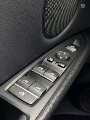 Melns BMW X5 2018 Viļņa, ar dzinēja tilpumu 2.98 L un nobraukumu 38 tūkst. km par 28000 €, foto 31 vietnē AUTOMOTO.COM.LV