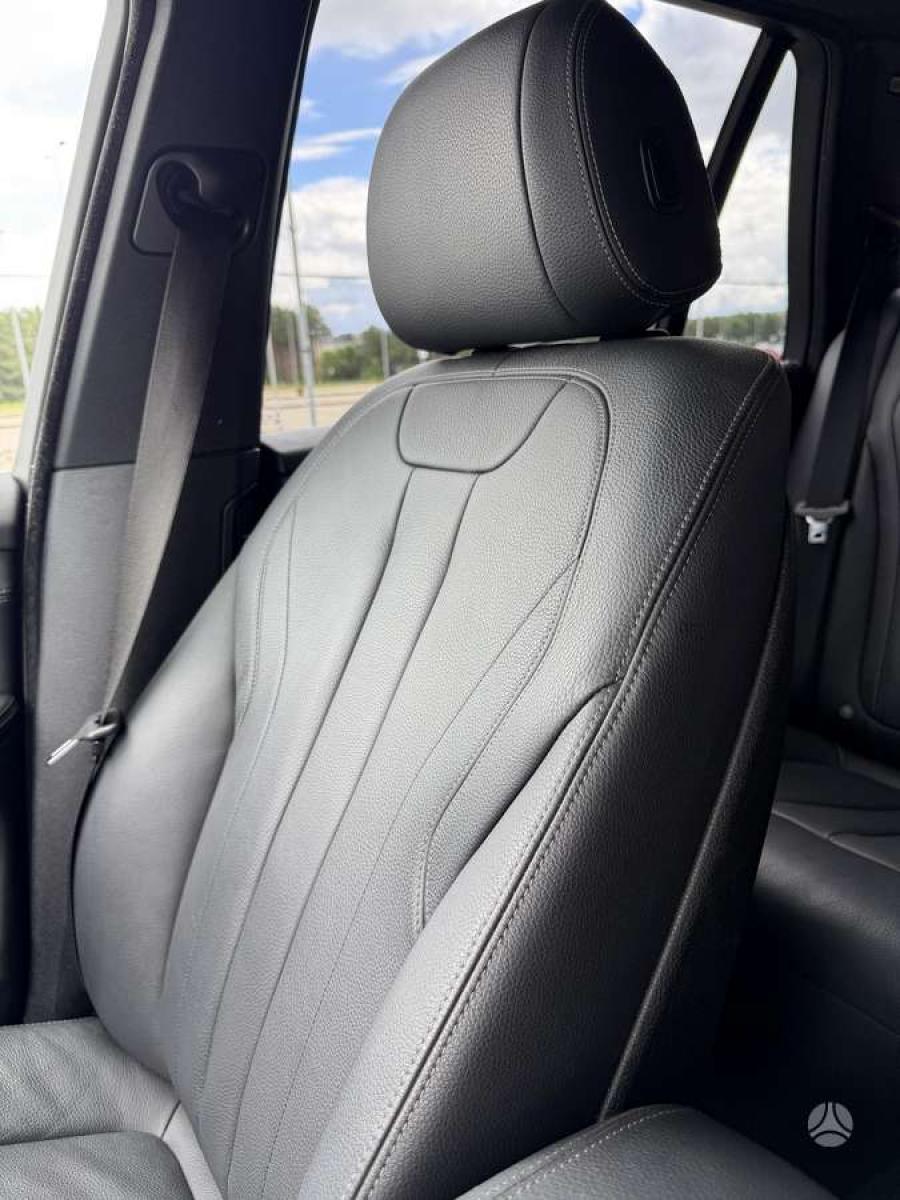Melns BMW X5 2018 Viļņa, ar dzinēja tilpumu 2.98 L un nobraukumu 38 tūkst. km par 28000 €, foto 33 vietnē AUTOMOTO.COM.LV