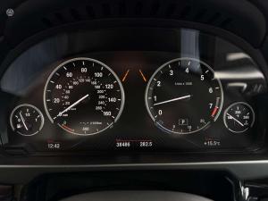 Melns BMW X5 2018 Viļņa, ar dzinēja tilpumu 2.98 L un nobraukumu 38 tūkst. km par 28000 €, foto 40 vietnē AUTOMOTO.COM.LV