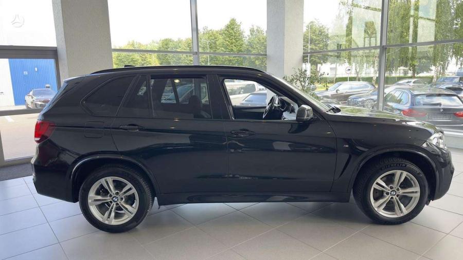 Melns BMW X5 2018 Marijampole, ar dzinēja tilpumu 2.99 L un nobraukumu 210 tūkst. km par 26999 €, foto 9 vietnē AUTOMOTO.COM.LV