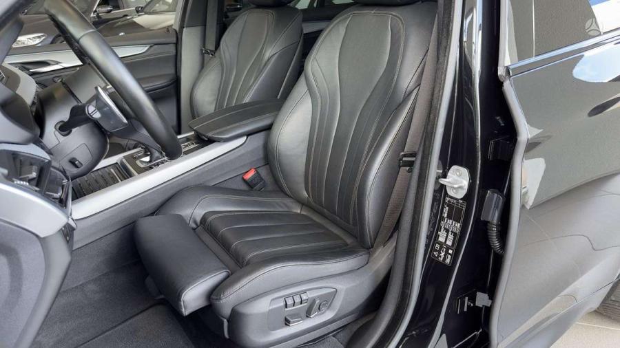 Melns BMW X5 2018 Marijampole, ar dzinēja tilpumu 2.99 L un nobraukumu 210 tūkst. km par 26999 €, foto 15 vietnē AUTOMOTO.COM.LV