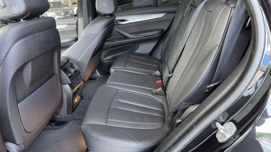 Melns BMW X5 2018 Marijampole, ar dzinēja tilpumu 2.99 L un nobraukumu 210 tūkst. km par 26999 €, foto 18 vietnē AUTOMOTO.COM.LV