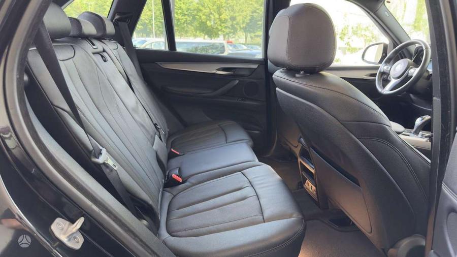 Melns BMW X5 2018 Marijampole, ar dzinēja tilpumu 2.99 L un nobraukumu 210 tūkst. km par 26999 €, foto 19 vietnē AUTOMOTO.COM.LV