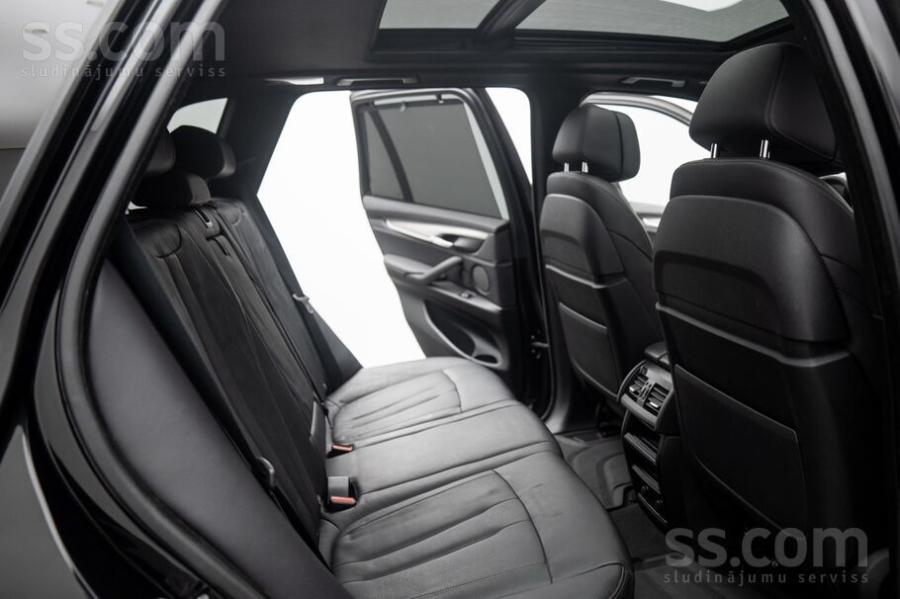 Melns BMW X5 2018 Tallina, ar dzinēja tilpumu 2.00 L un nobraukumu 193 tūkst. km par 20999 €, foto 11 vietnē AUTOMOTO.COM.LV