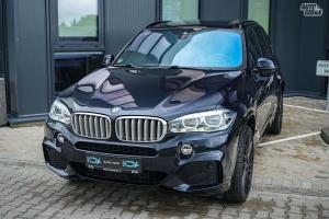 Black BMW X5 2018 in Kaunas, with an engine capacity of 3.00 L and mileage of 256 thousand km for 26450 €, photo 5 on AUTOMOTO.COM.LV