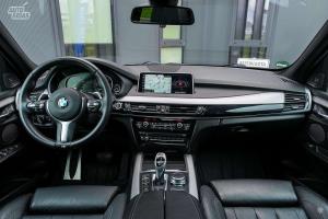 Black BMW X5 2018 in Kaunas, with an engine capacity of 3.00 L and mileage of 256 thousand km for 26450 €, photo 18 on AUTOMOTO.COM.LV