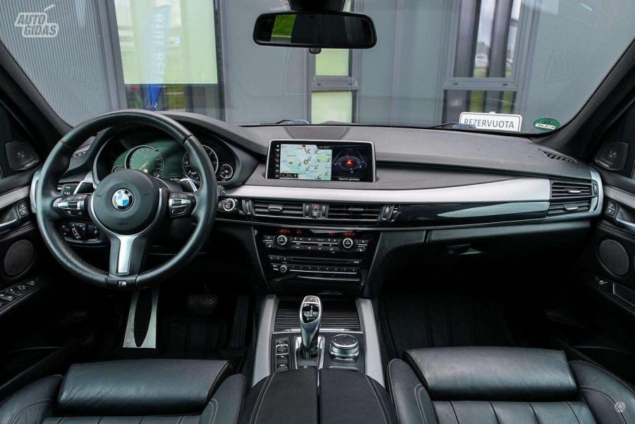 Black BMW X5 2018 in Kaunas, with an engine capacity of 3.00 L and mileage of 256 thousand km for 26450 €, photo 18 on AUTOMOTO.COM.LV