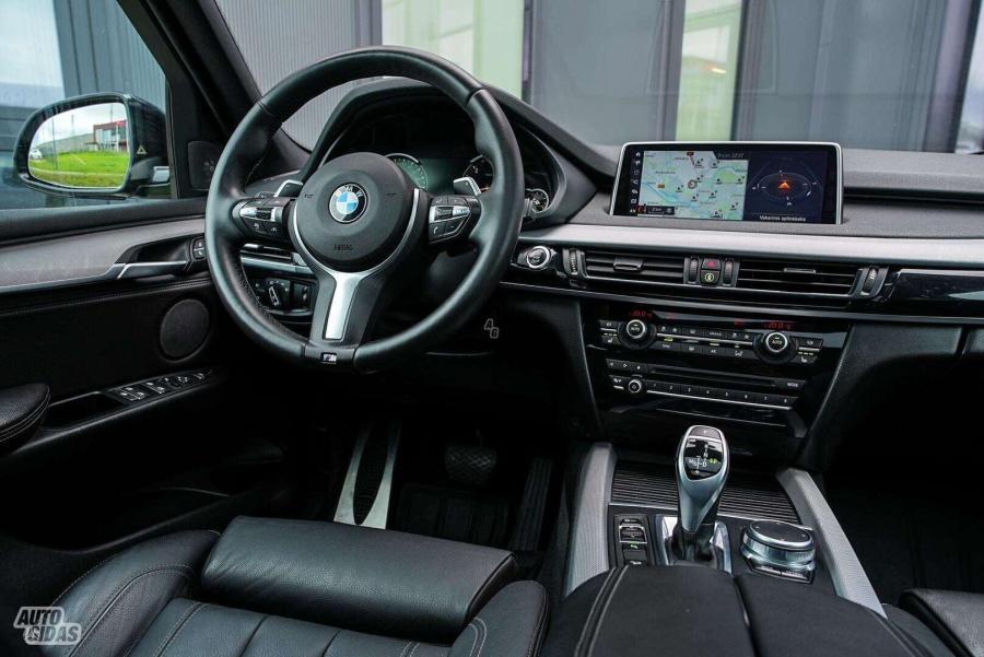 Black BMW X5 2018 in Kaunas, with an engine capacity of 3.00 L and mileage of 256 thousand km for 26450 €, photo 19 on AUTOMOTO.COM.LV