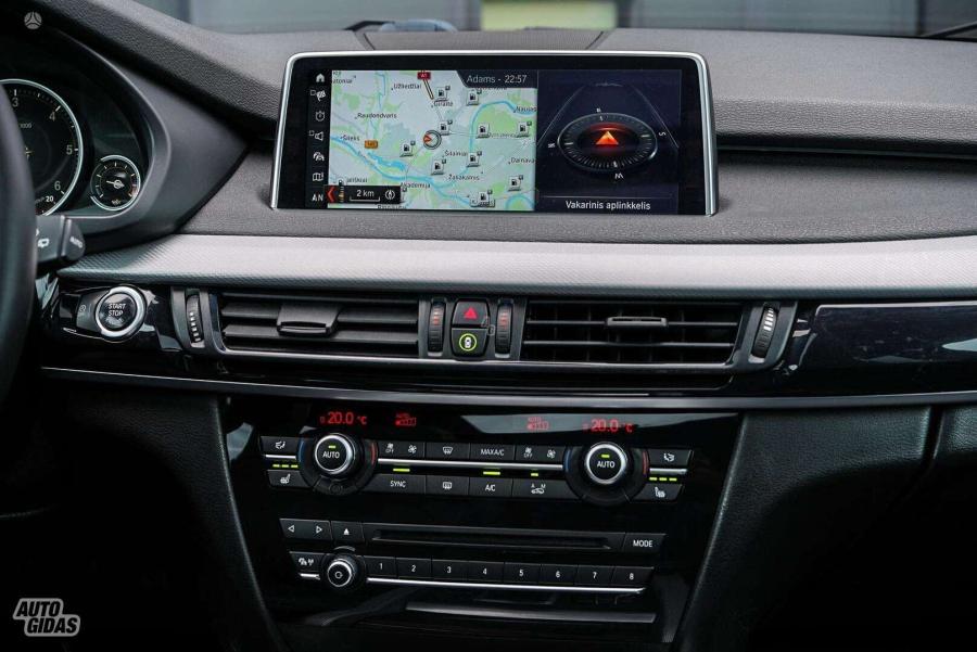 Black BMW X5 2018 in Kaunas, with an engine capacity of 3.00 L and mileage of 256 thousand km for 26450 €, photo 21 on AUTOMOTO.COM.LV