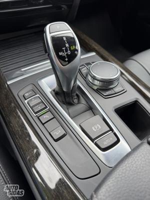 Black BMW X5 2018 in Vilnius, with an engine capacity of 3.00 L and mileage of 38 thousand km for 28000 €, photo 28 on AUTOMOTO.COM.LV