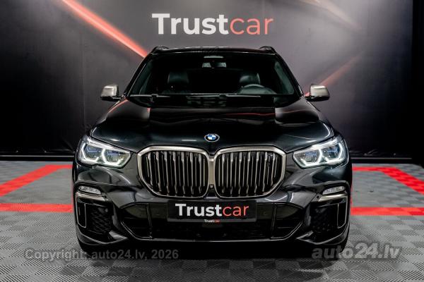 Black BMW X5 2018 in Parnu, with an engine capacity of 3.00 L and mileage of 179 thousand km for 39900 €, photo 2 on AUTOMOTO.COM.LV