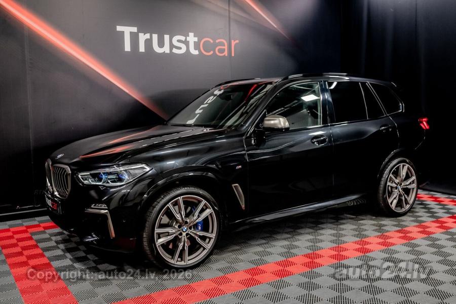 Black BMW X5 2018 in Parnu, with an engine capacity of 3.00 L and mileage of 179 thousand km for 39900 €, photo 5 on AUTOMOTO.COM.LV