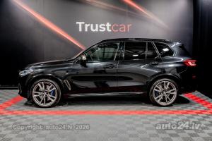 Black BMW X5 2018 in Parnu, with an engine capacity of 3.00 L and mileage of 179 thousand km for 39900 €, photo 6 on AUTOMOTO.COM.LV