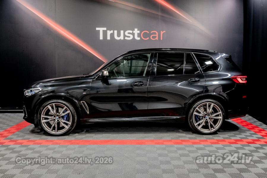 Black BMW X5 2018 in Parnu, with an engine capacity of 3.00 L and mileage of 179 thousand km for 39900 €, photo 6 on AUTOMOTO.COM.LV