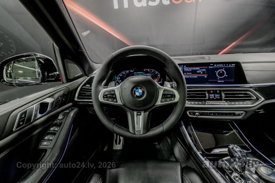 Black BMW X5 2018 in Parnu, with an engine capacity of 3.00 L and mileage of 179 thousand km for 39900 €, photo 13 on AUTOMOTO.COM.LV