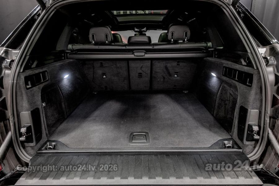 Black BMW X5 2018 in Parnu, with an engine capacity of 3.00 L and mileage of 179 thousand km for 39900 €, photo 14 on AUTOMOTO.COM.LV