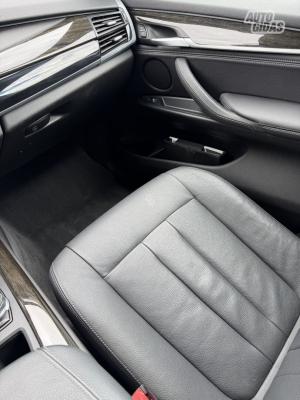 Melns BMW X5 2018 Viļņa, ar dzinēja tilpumu 3.00 L un nobraukumu 38 tūkst. km par 26500 €, foto 26 vietnē AUTOMOTO.COM.LV