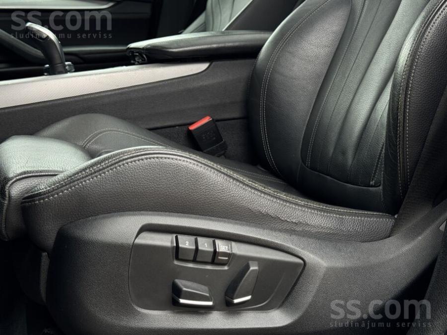 Melns BMW X5 2018 Valmiera, ar dzinēja tilpumu 2.00 L un nobraukumu 196 tūkst. km par 23900 €, foto 8 vietnē AUTOMOTO.COM.LV
