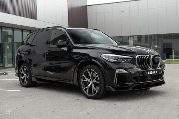 Black BMW X5 2018 in Vilnius, with an engine capacity of 2.99 L and mileage of 167 thousand km for 35950 €, photo 8 on AUTOMOTO.COM.LV