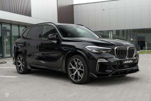 Black BMW X5 2018 in Vilnius, with an engine capacity of 2.99 L and mileage of 167 thousand km for 35950 €, photo 9 on AUTOMOTO.COM.LV