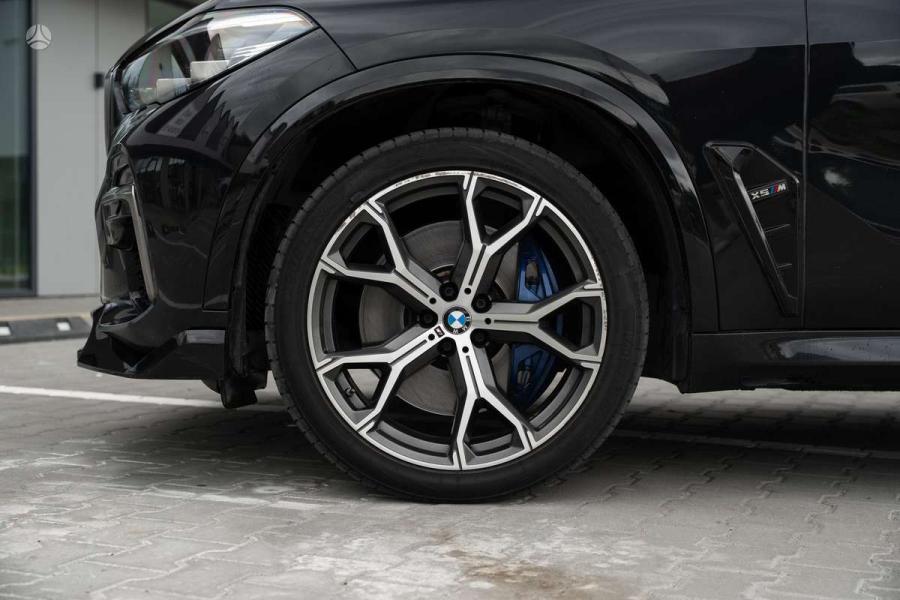 Black BMW X5 2018 in Vilnius, with an engine capacity of 2.99 L and mileage of 167 thousand km for 35950 €, photo 12 on AUTOMOTO.COM.LV