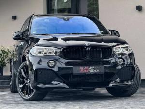 Black BMW X5 2018 in Riga, with an engine capacity of 3.00 L and mileage of 169 thousand km for 29800 €, photo 9 on AUTOMOTO.COM.LV