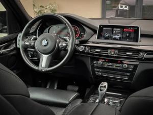 Black BMW X5 2018 in Riga, with an engine capacity of 3.00 L and mileage of 169 thousand km for 29800 €, photo 31 on AUTOMOTO.COM.LV