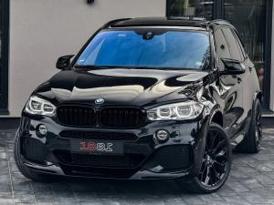 Black BMW X5 2018 in Riga, with an engine capacity of 3.00 L and mileage of 169 thousand km for 29800 €, photo 32 on AUTOMOTO.COM.LV