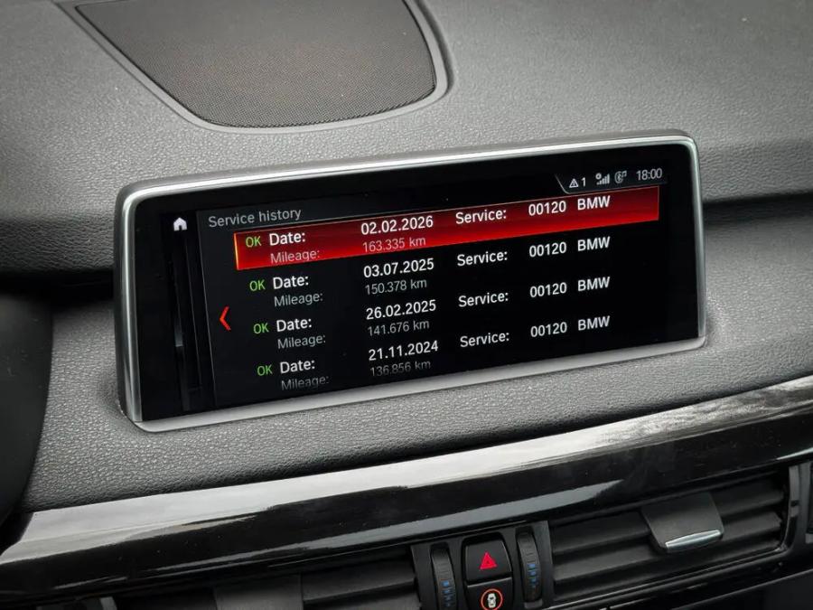 Black BMW X5 2018 in Riga, with an engine capacity of 3.00 L and mileage of 169 thousand km for 29800 €, photo 39 on AUTOMOTO.COM.LV