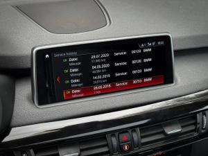 Black BMW X5 2018 in Riga, with an engine capacity of 3.00 L and mileage of 169 thousand km for 29800 €, photo 42 on AUTOMOTO.COM.LV
