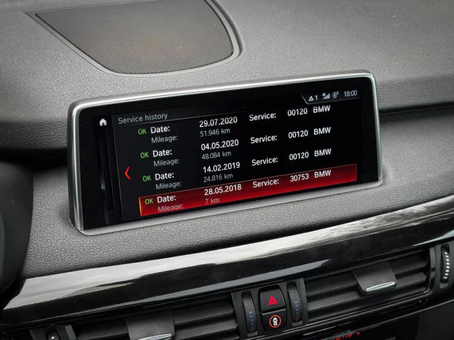 Black BMW X5 2018 in Riga, with an engine capacity of 3.00 L and mileage of 169 thousand km for 29800 €, photo 42 on AUTOMOTO.COM.LV