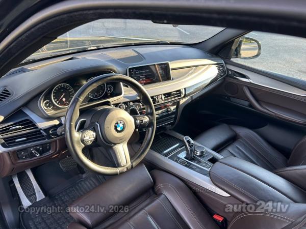 Black BMW X5 2018 in Parnu, with an engine capacity of 3.00 L and mileage of 166 thousand km for 35000 €, photo 6 on AUTOMOTO.COM.LV