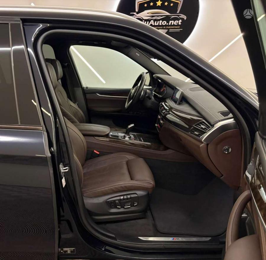 Melns BMW X5 2018 Marijampole, ar dzinēja tilpumu 2.99 L un nobraukumu 240 tūkst. km par 25950 €, foto 22 vietnē AUTOMOTO.COM.LV