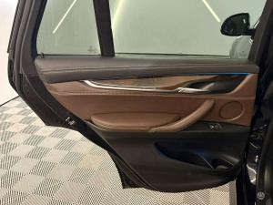 Melns BMW X5 2018 Marijampole, ar dzinēja tilpumu 2.99 L un nobraukumu 240 tūkst. km par 25950 €, foto 25 vietnē AUTOMOTO.COM.LV