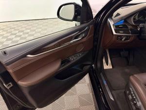 Melns BMW X5 2018 Marijampole, ar dzinēja tilpumu 2.99 L un nobraukumu 240 tūkst. km par 25950 €, foto 26 vietnē AUTOMOTO.COM.LV