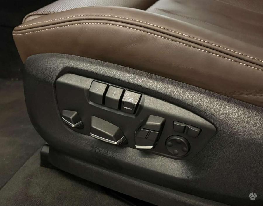 Melns BMW X5 2018 Marijampole, ar dzinēja tilpumu 2.99 L un nobraukumu 240 tūkst. km par 25950 €, foto 27 vietnē AUTOMOTO.COM.LV