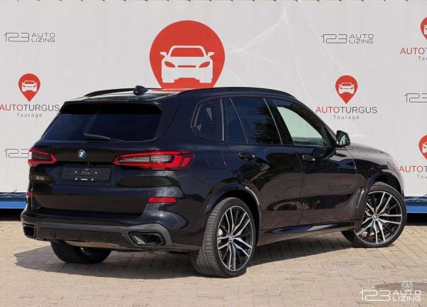Melns BMW X5 2018 Tauragė, ar dzinēja tilpumu 3.00 L un nobraukumu 237 tūkst. km par 39900 €, foto 10 vietnē AUTOMOTO.COM.LV