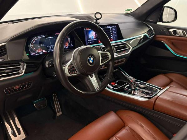Melns BMW X5 2018 Marijampole, ar dzinēja tilpumu 2.99 L un nobraukumu 320 tūkst. km par 30950 €, foto 3 vietnē AUTOMOTO.COM.LV