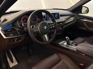Melns BMW X5 2018 Marijampole, ar dzinēja tilpumu 2.99 L un nobraukumu 240 tūkst. km par 25650 €, foto 3 vietnē AUTOMOTO.COM.LV