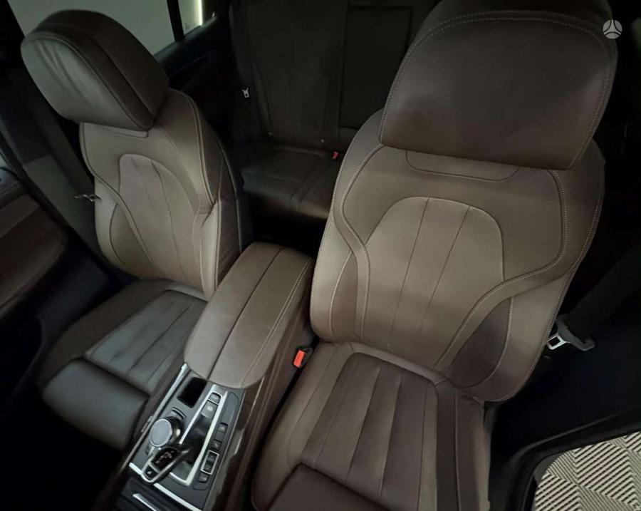 Melns BMW X5 2018 Marijampole, ar dzinēja tilpumu 2.99 L un nobraukumu 240 tūkst. km par 25650 €, foto 18 vietnē AUTOMOTO.COM.LV