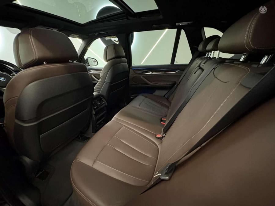 Melns BMW X5 2018 Marijampole, ar dzinēja tilpumu 2.99 L un nobraukumu 240 tūkst. km par 25650 €, foto 27 vietnē AUTOMOTO.COM.LV