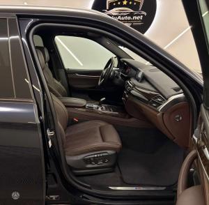 Melns BMW X5 2018 Marijampole, ar dzinēja tilpumu 2.99 L un nobraukumu 240 tūkst. km par 25650 €, foto 28 vietnē AUTOMOTO.COM.LV
