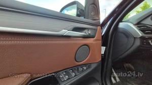 Black BMW X5 2018 in Tallinn, with an engine capacity of 3.00 L and mileage of 139 thousand km for 27990 €, photo 12 on AUTOMOTO.COM.LV