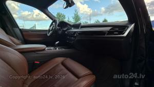Black BMW X5 2018 in Tallinn, with an engine capacity of 3.00 L and mileage of 139 thousand km for 27990 €, photo 17 on AUTOMOTO.COM.LV