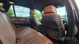 Black BMW X5 2018 in Tallinn, with an engine capacity of 3.00 L and mileage of 139 thousand km for 27990 €, photo 18 on AUTOMOTO.COM.LV