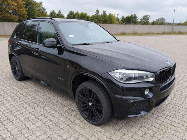 Melns BMW X5 2018 Kauņa, ar dzinēja tilpumu 2.99 L un nobraukumu 176 tūkst. km par 21499 €, foto 1 vietnē AUTOMOTO.COM.LV