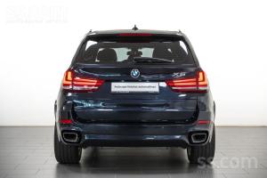 Black BMW X5 2018 in Riga, with an engine capacity of 3.00 L and mileage of 174 thousand km for 22500 €, photo 5 on AUTOMOTO.COM.LV
