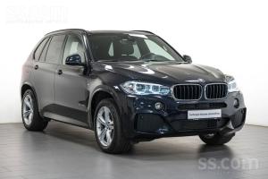 Black BMW X5 2018 in Riga, with an engine capacity of 3.00 L and mileage of 174 thousand km for 22500 €, photo 7 on AUTOMOTO.COM.LV